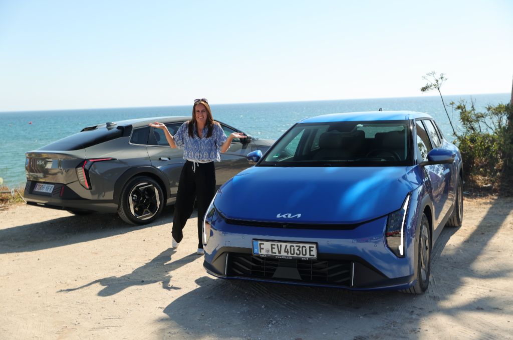 Kia EV4 Review & Buying Guide 2025 | Electrifying